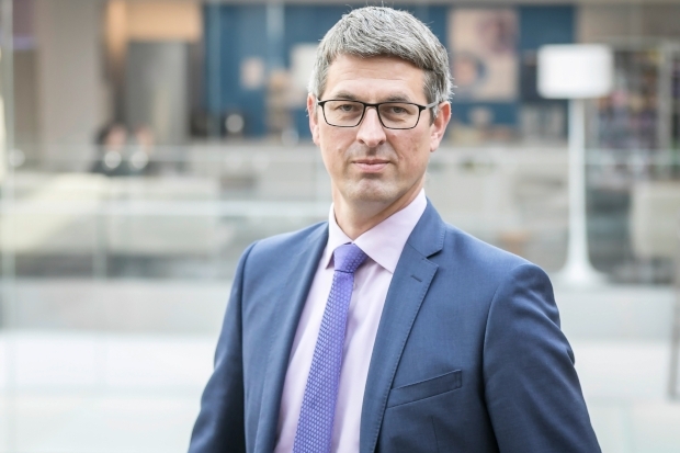 Warum die Zentralbanken bald wieder weniger streng sein werden | Märkte ...