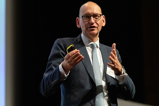 Daniel Stelter: Warum ein Deutscher ärmer als ein Grieche ist ...