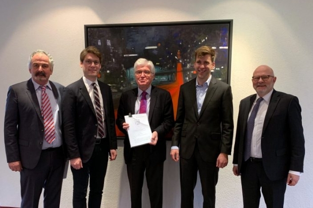 Bekannte Altersvorsorgeeinrichtung lässt neuen Verwaltungssitz bauen ...